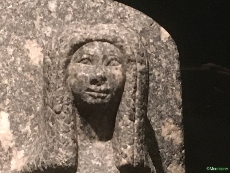 パセルとへヌトの像 Statue of Paser and Henut: 博物館展示品カタログ